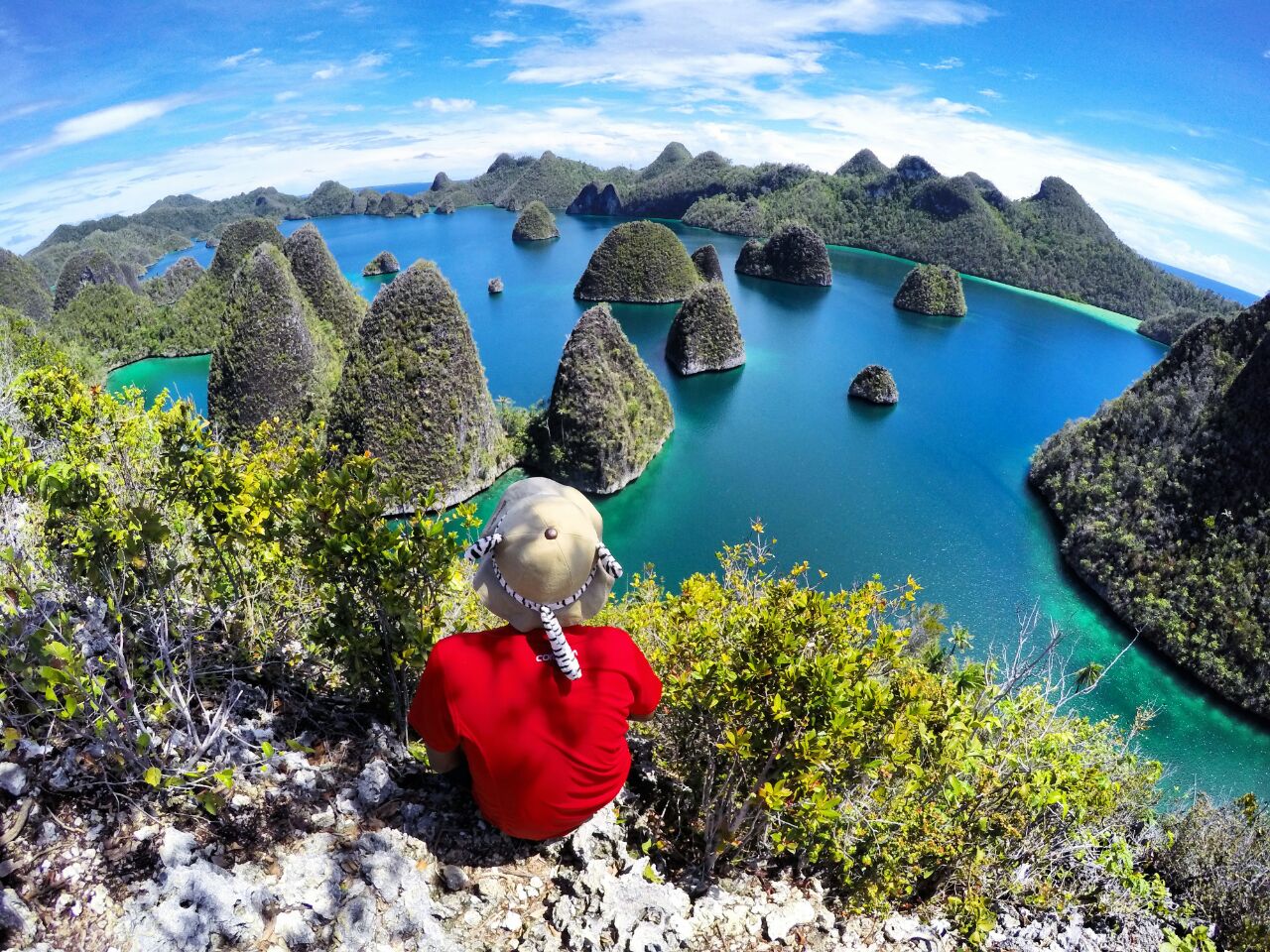 Explore Raja Ampat- 4D3N Tour Packages - Explore Indonesia | YoExplore